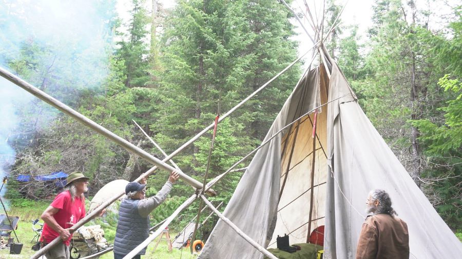 A Bear Et My Kayak – Part 1 | Adventure Sidecar